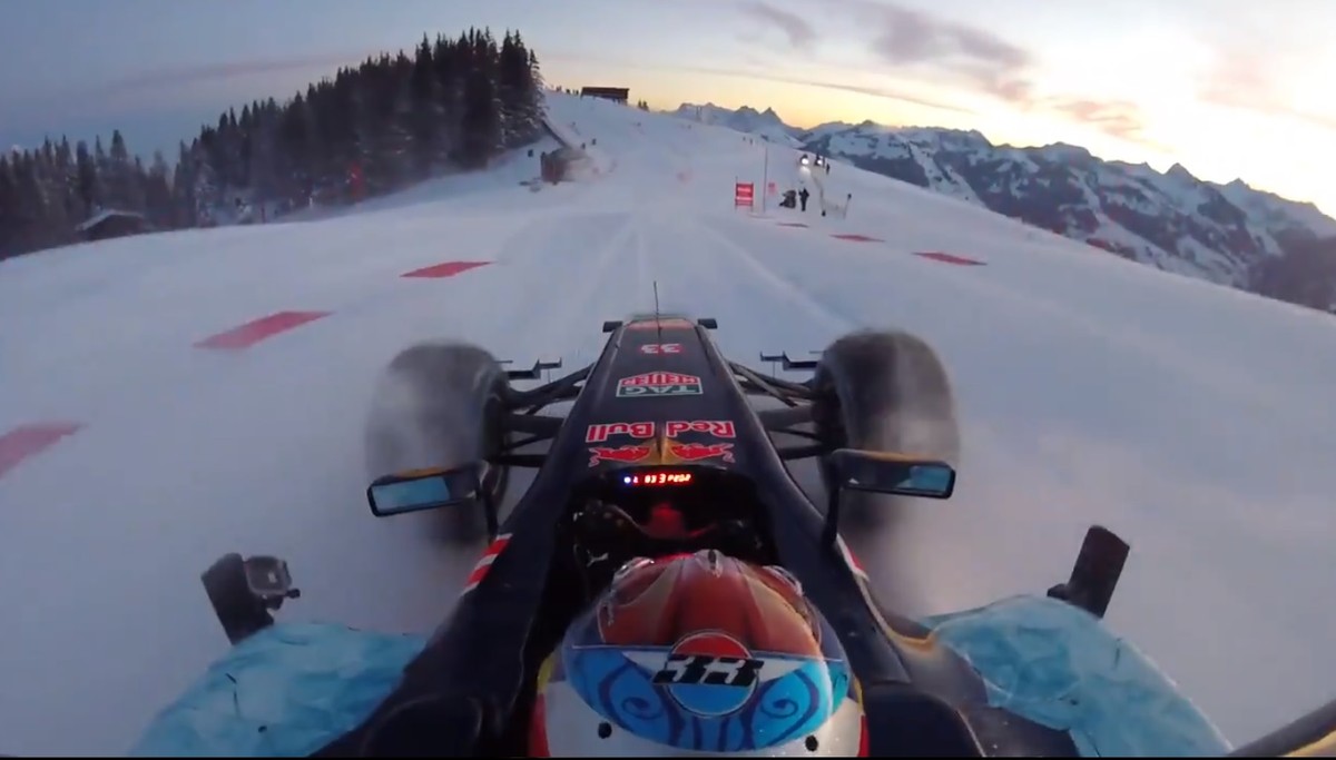 Frio na barriga: Max Verstappen acelera um F1 em pista de gelo nas ...