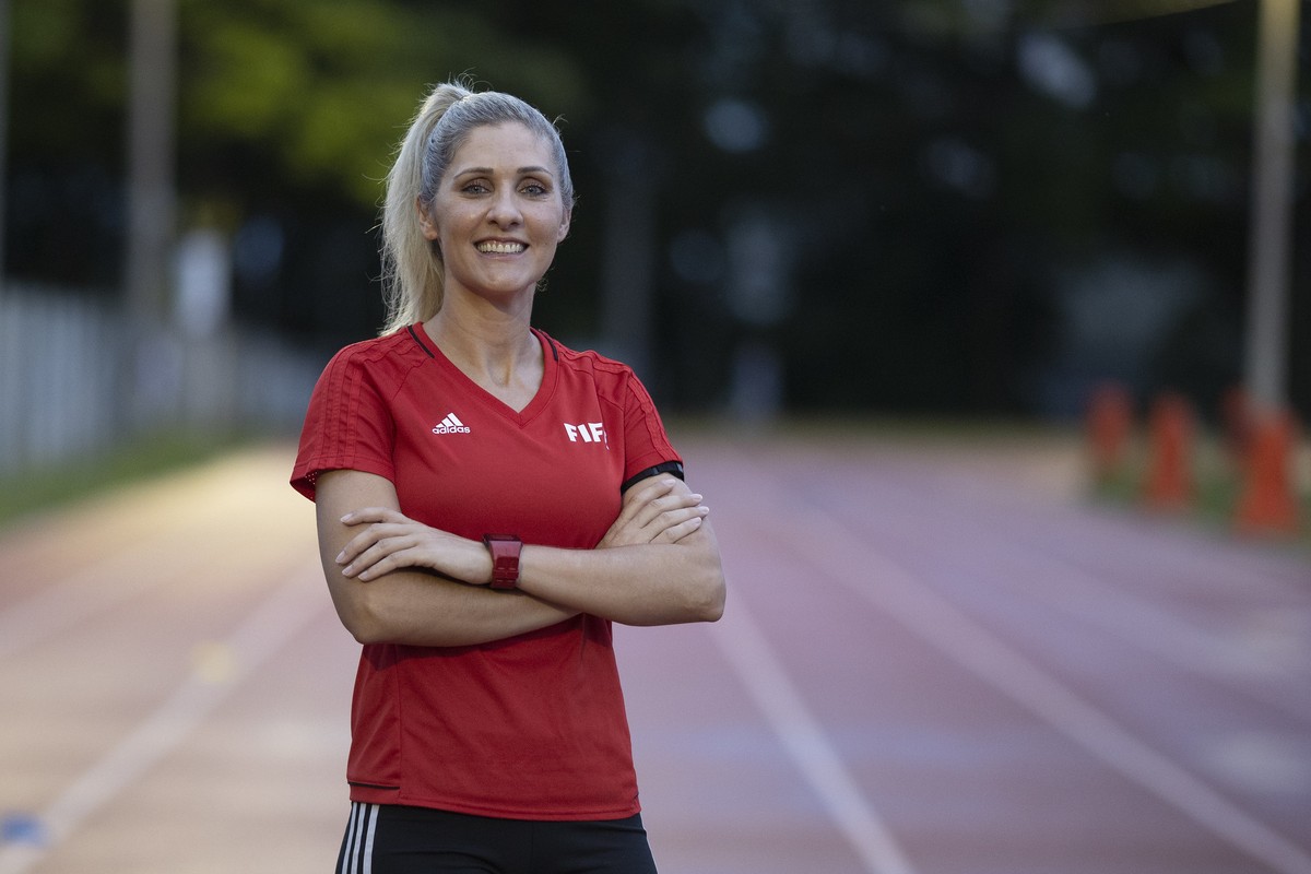 Com brasileira Neuza Back entre auxiliares, Copa do Catar terá árbitras ...