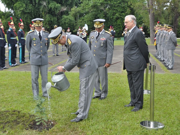 G1 - Aman, no RJ, completa 202 anos com troca de Comando nesta terça ...