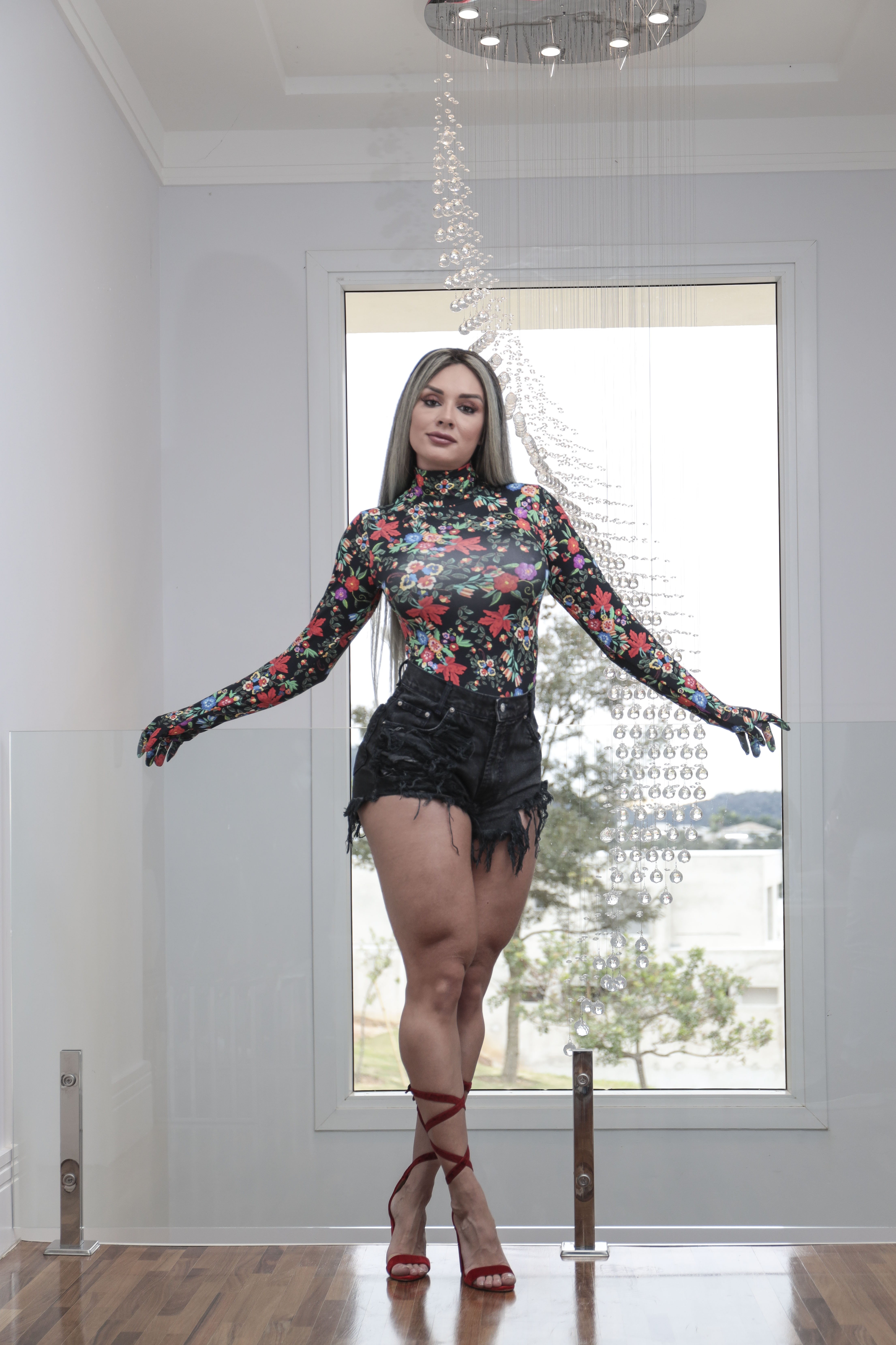 Juju Salimeni Celebra Sucesso Em Sua Mansão Conquistei Tudo Na Minha