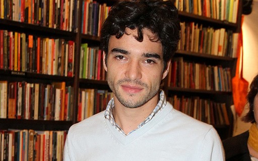 Caio Blat vai a lançamento de livro no Rio - Quem | QUEM News