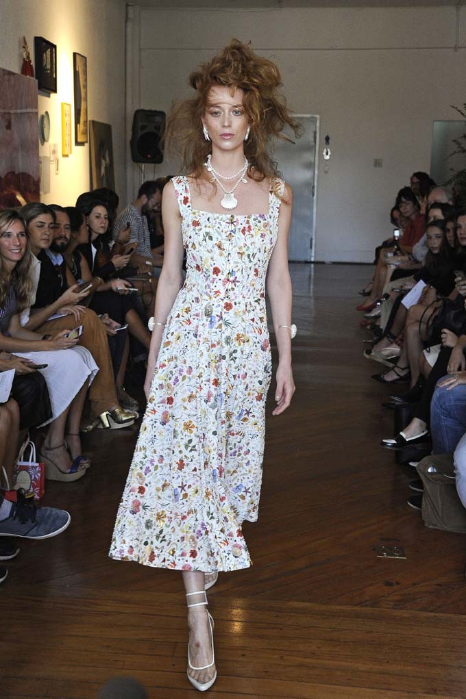 Isabela Capeto | São Paulo | Verão 2016 | Desfiles | Vogue