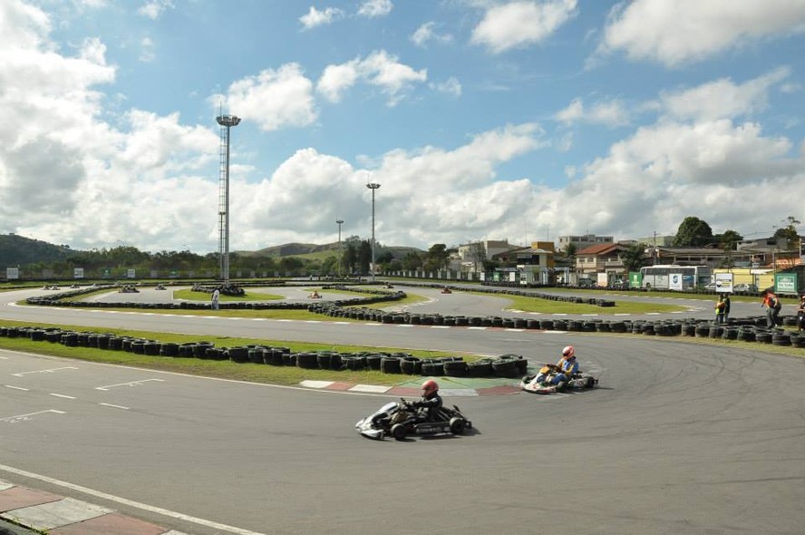 FOTOS: Melhores momentos da 1ª etapa do Campeonato Estadual de Kart Rio ...