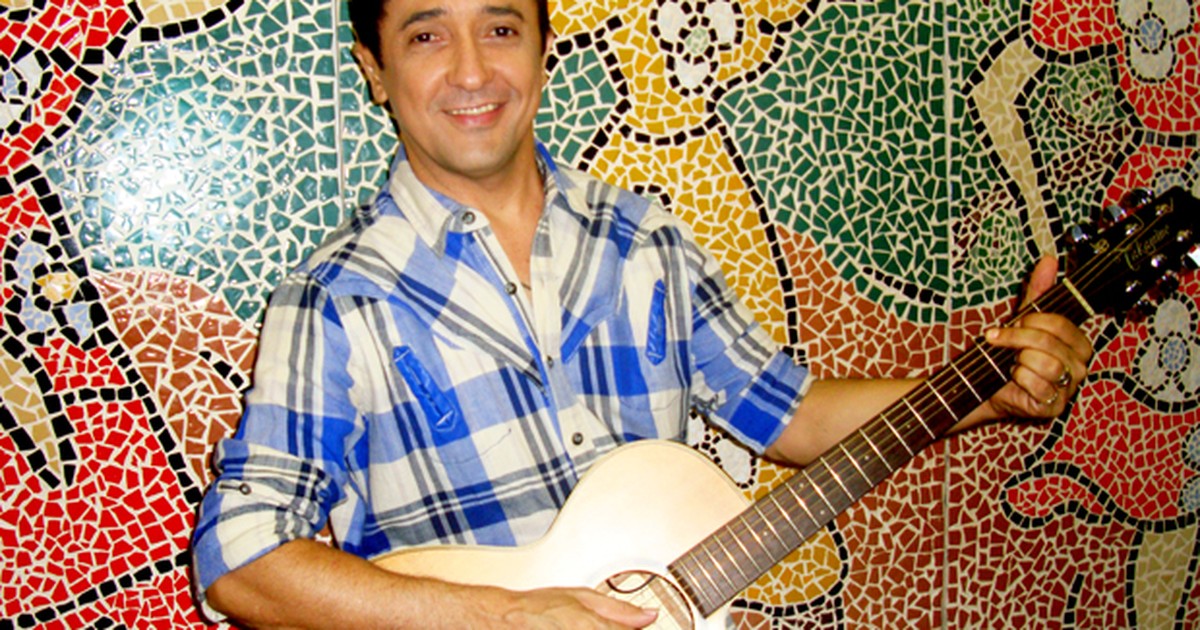 G1 - Tom Cleber lança CD especial com músicas de Roberto Carlos ...