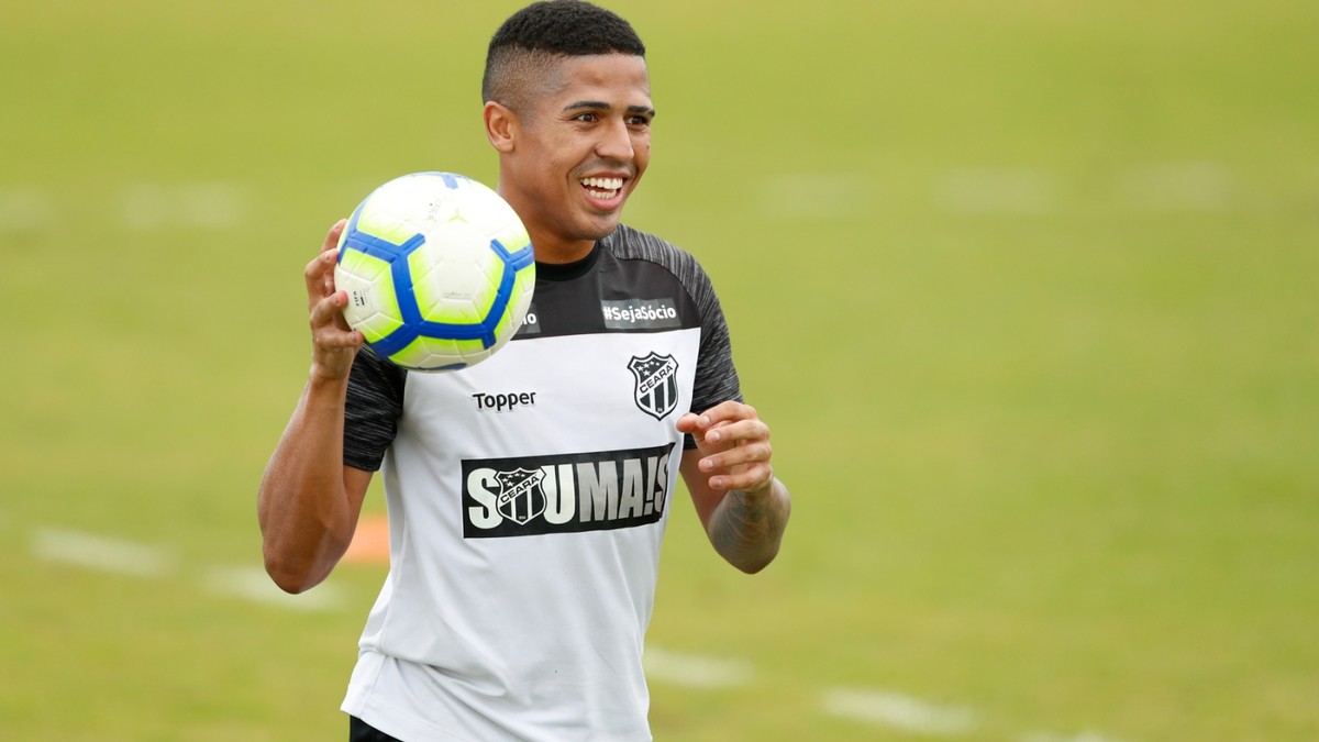 Em alta no Ceará, Bergson comemora chance como titular: "Quero mostrar ...