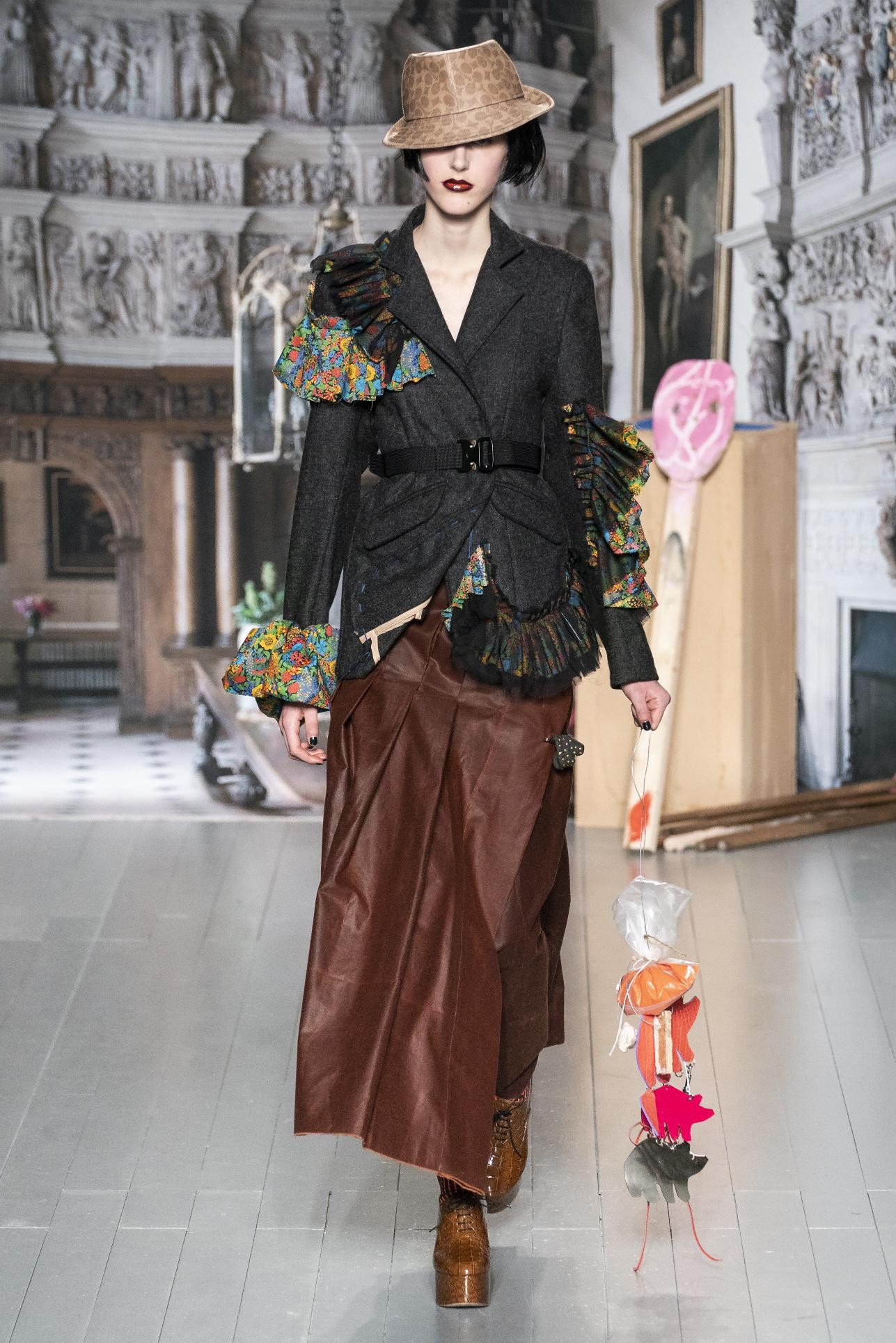Matty Bovan | Inverno 2019 | Londres | Desfiles | Vogue