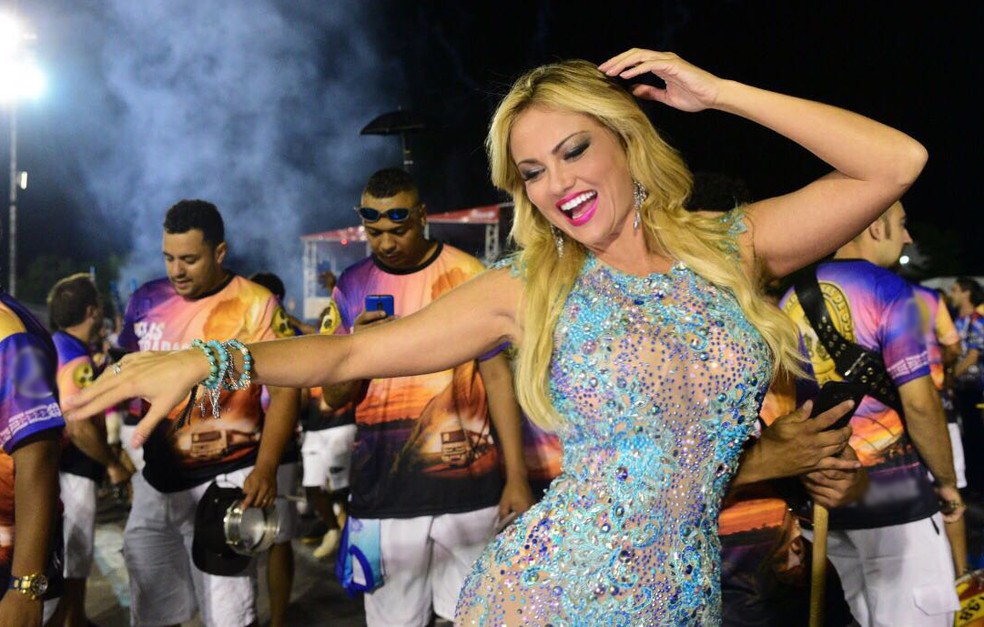 Ellen Rocche adianta detalhes de sua fantasia para o Carnaval 2019 ...