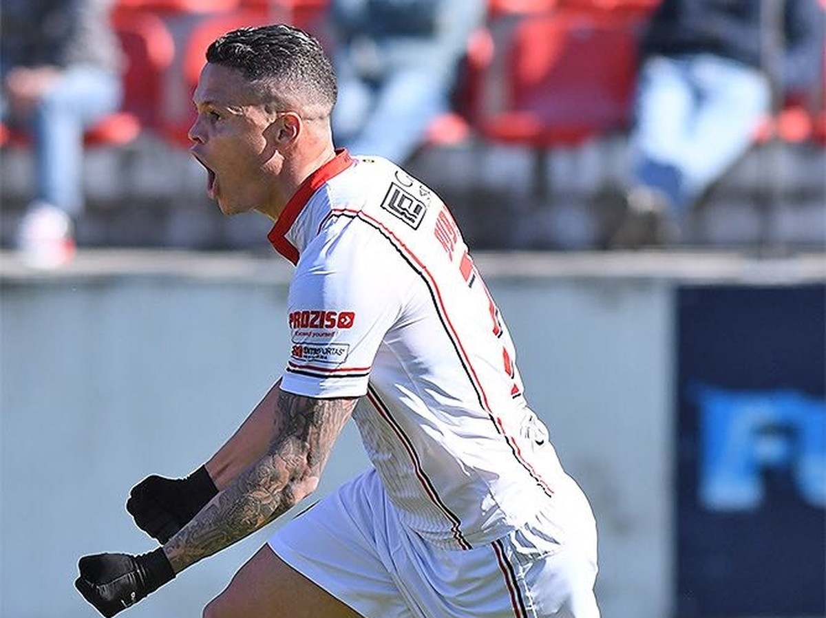 Com atuação em Portugal, atacante Buba acerta com o River-PI para o ...