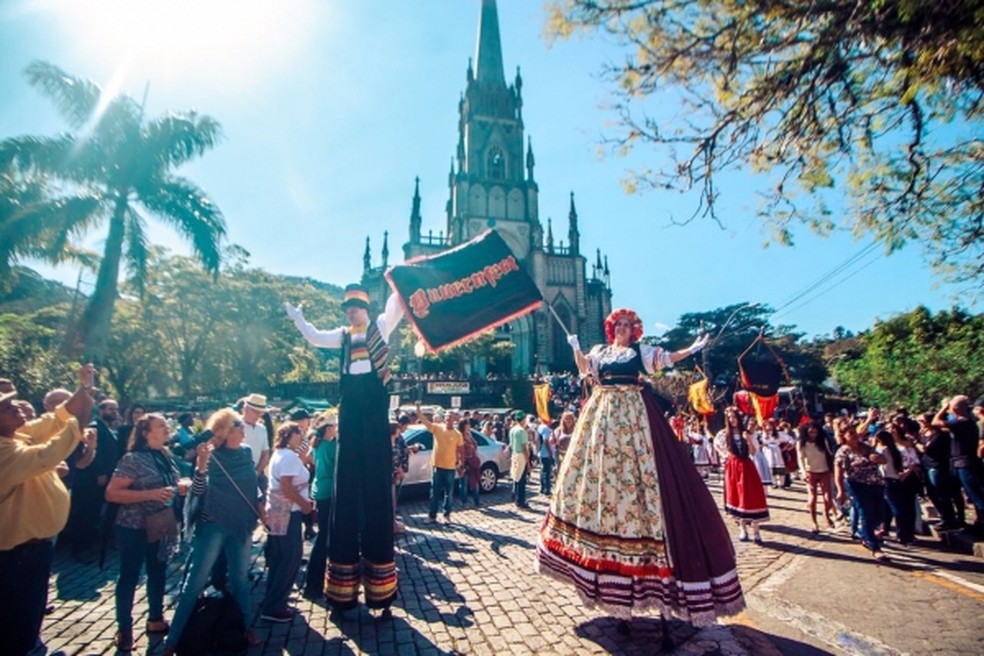 Bauernfest, em Petrópolis, RJ, terá dois desfiles no primeiro fim de ...