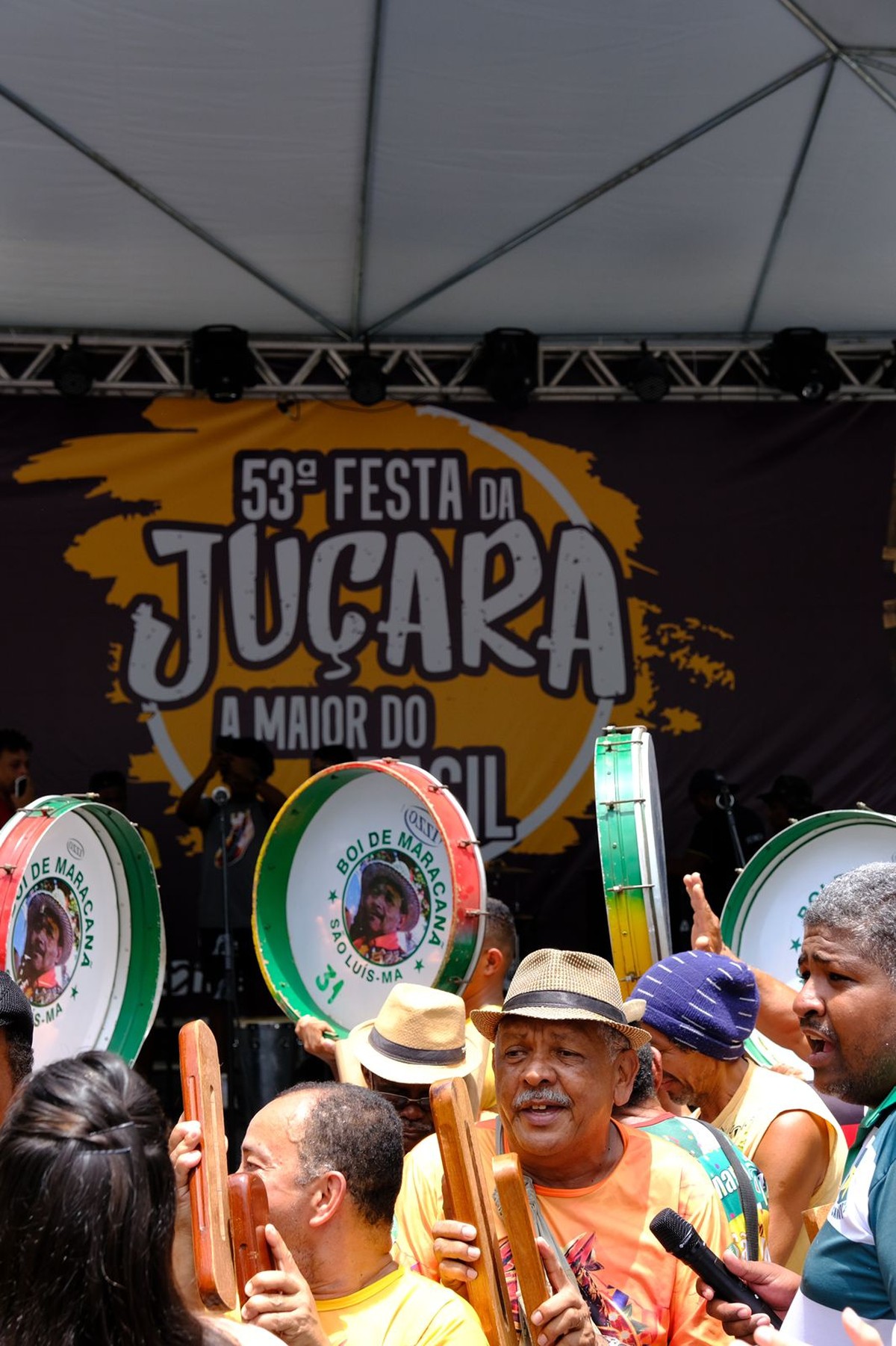 Shows e apresentações folclóricas marcam encerramento da Festa da ...