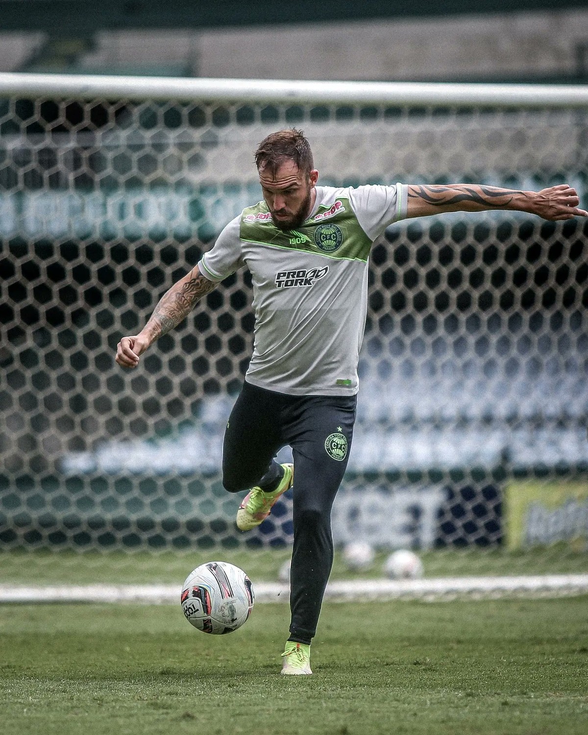 Coritiba se reapresenta para semana de confrontos contra paulistas ...