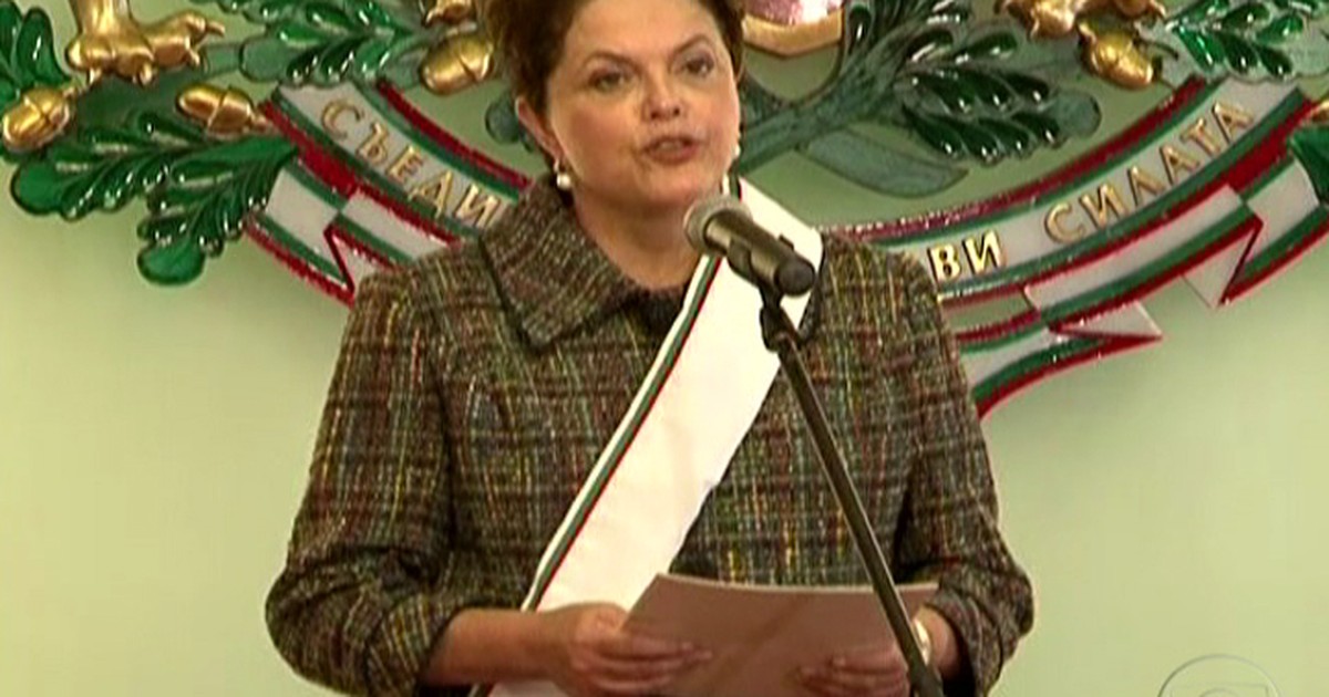 Bom Dia Brasil - Dilma Rousseff se emociona ao visitar Bulgária, terra ...