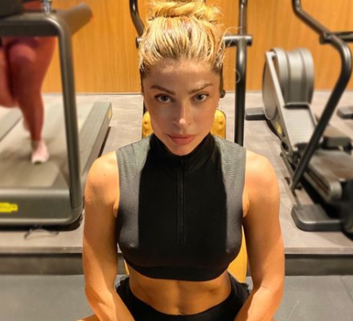 Grazi Massafera exibe físico em dia de treino: 'Borá' | gq | GQ