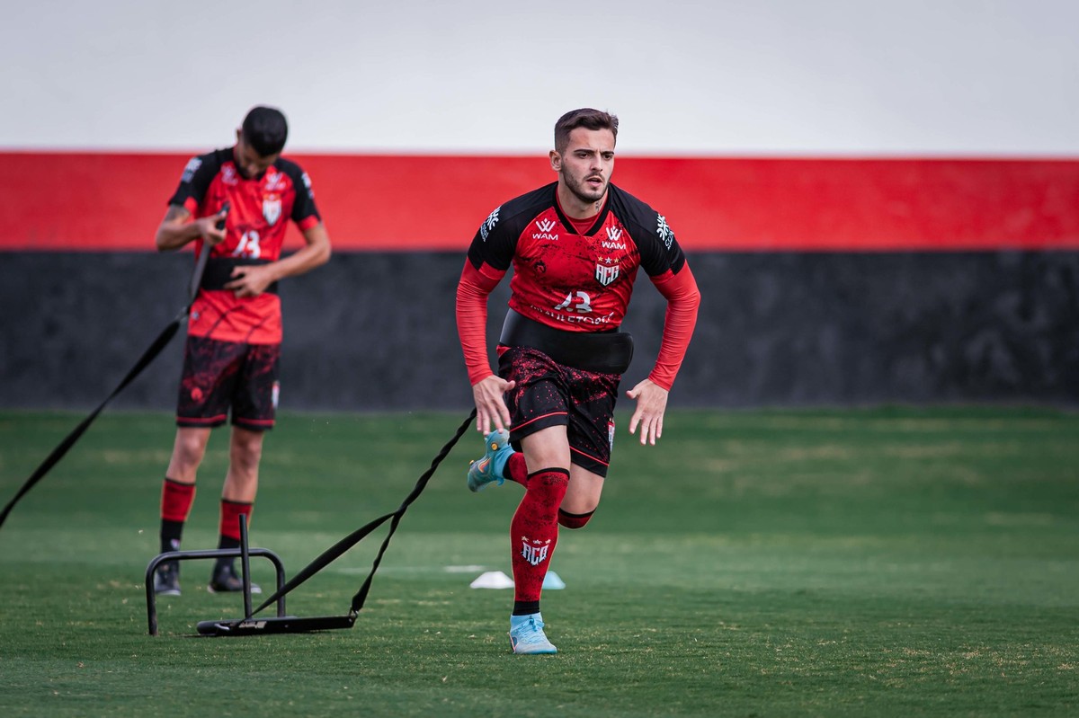 Kelvin espera aproveitar pré-temporada para ter mais oportunidades no ...