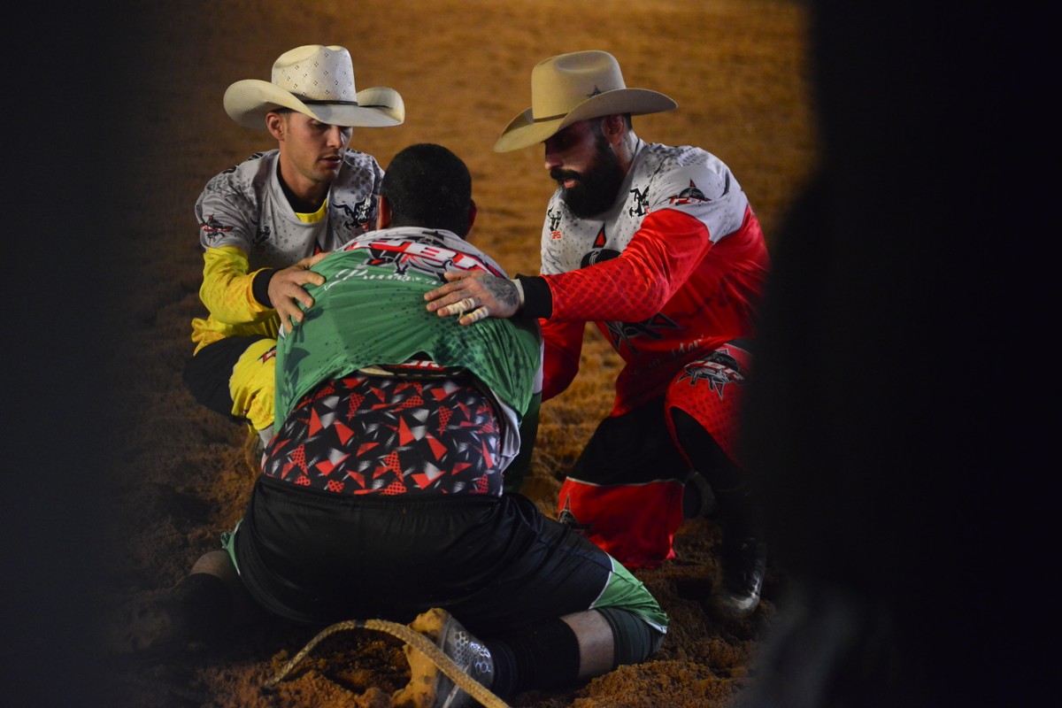 Adrenalina, perigo e muitos sustos: conheça a vida de um salva-vidas de ...