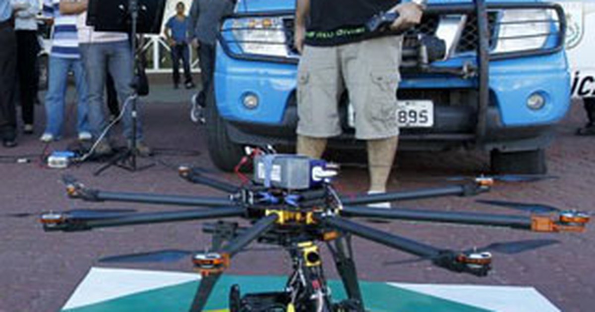 G1 - Anac vai permitir voos de drones de até 25 kg a até 120 metros de ...