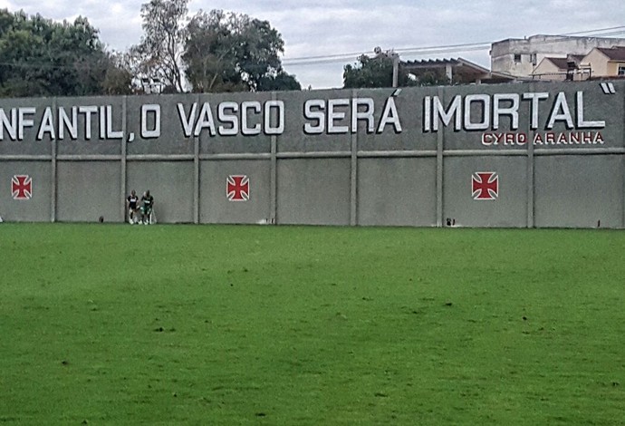 Eurico reúne elenco do Vasco, e Jorginho testa formação mais ofensiva Eurico reúne elenco do Vasco, e Jorginho testa formação mais ofensiva