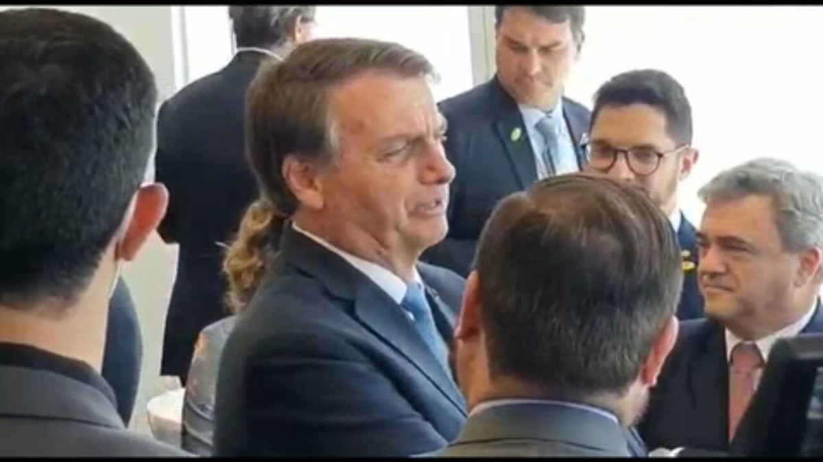 Bolsonaro Deixa O Catar Rumo A Brasília Depois De Viagem Oficial Por