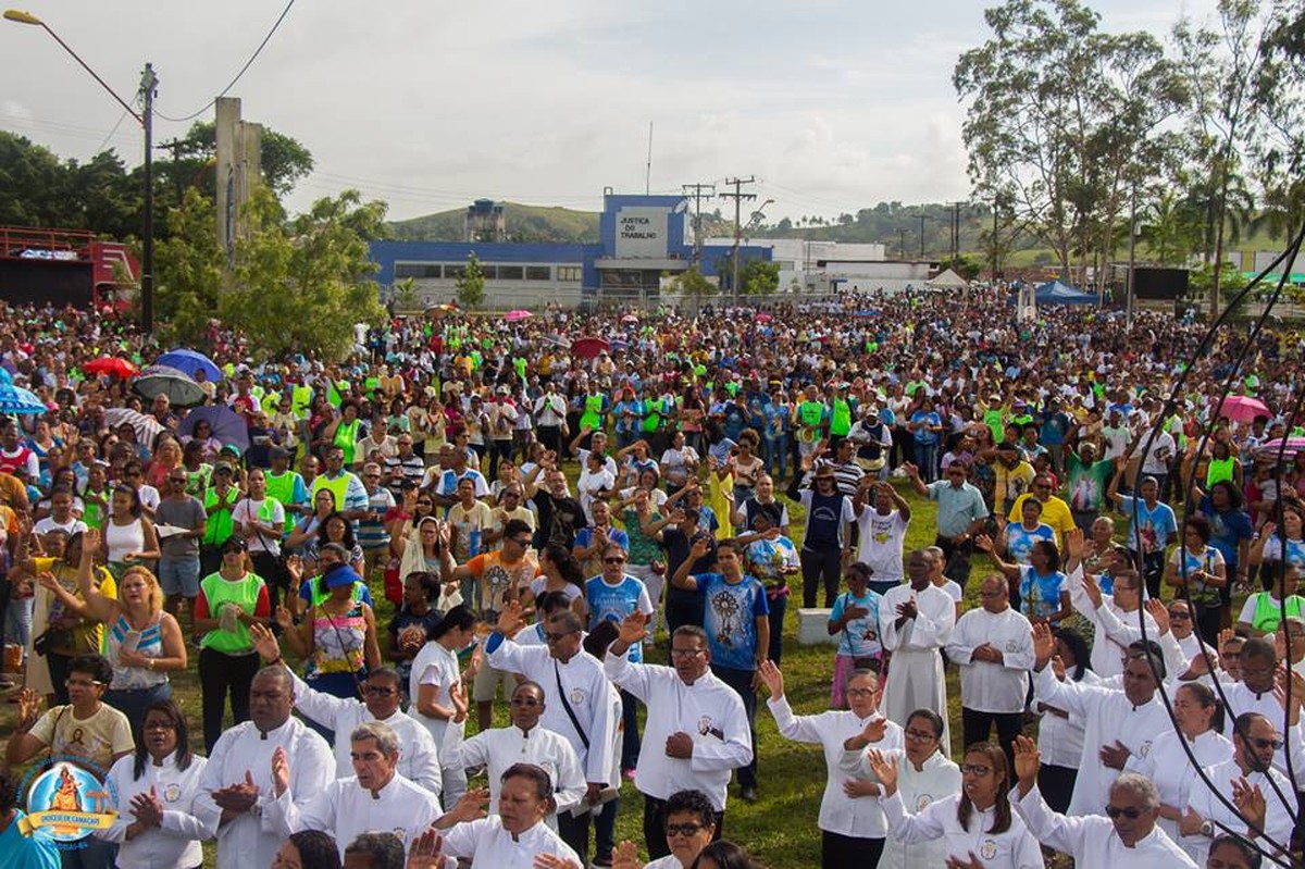 Romaria ao Santuário Nossa Senhora das Candeias reune fiéis de oito ...