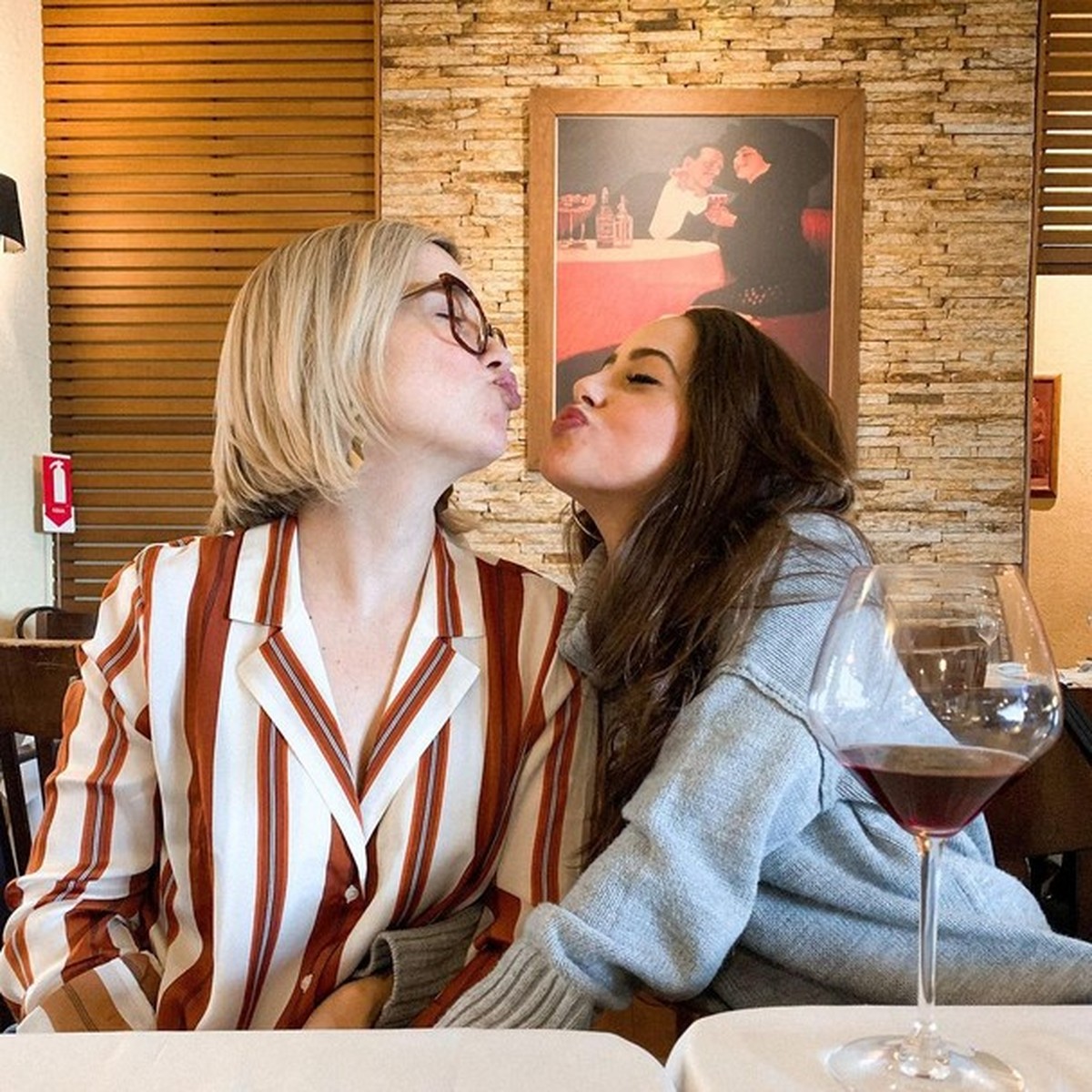 Ana Clara Winter posa com a mãe: "Quem comanda o mundo?" | Celebridades ...