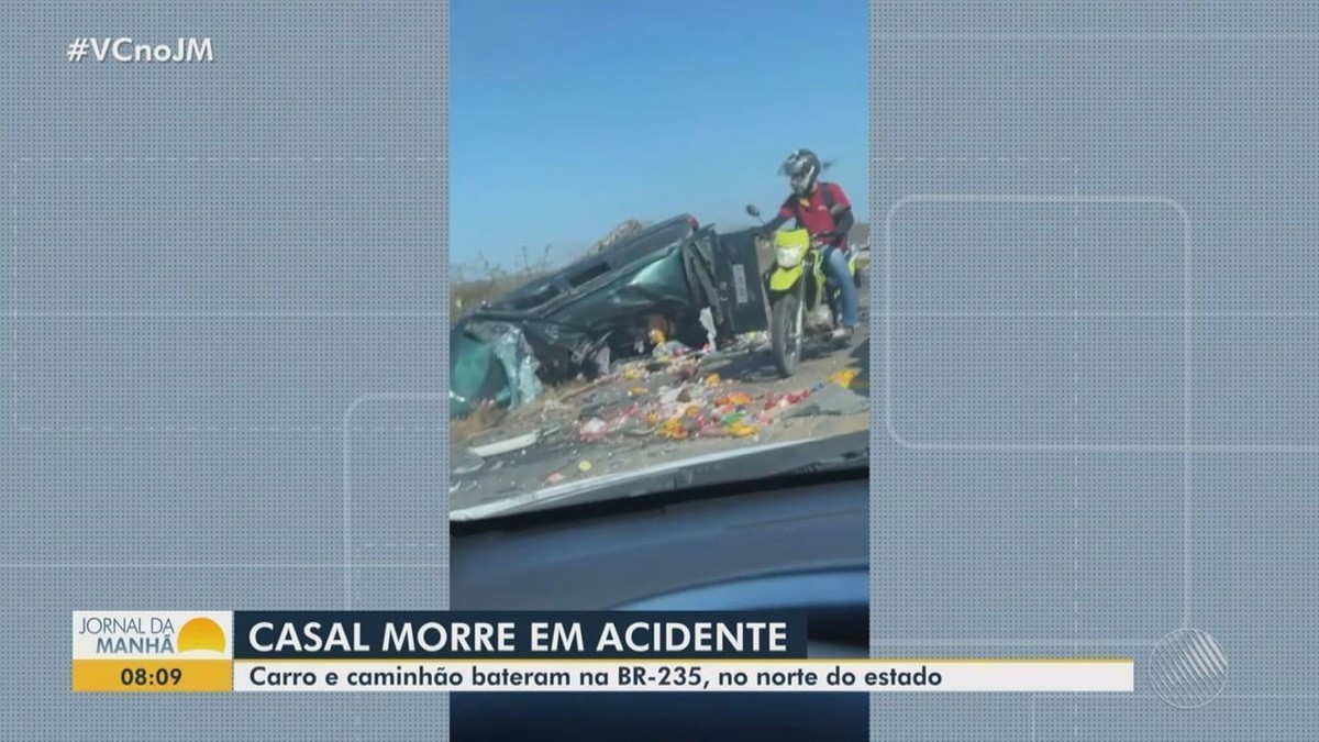 Casal Morre Em Acidente Entre Carro E Caminhão No Norte Da Ba