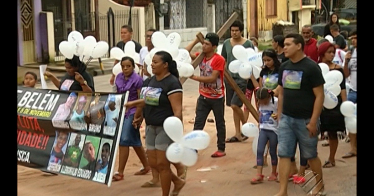 G1 - Cortejo relembra vítimas de chacina em Belém - notícias em Pará