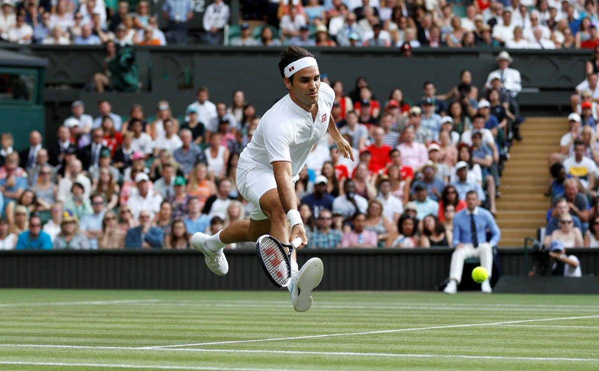 Inapelável com o saque, Federer vence em Wimbledon e bate recorde na ...