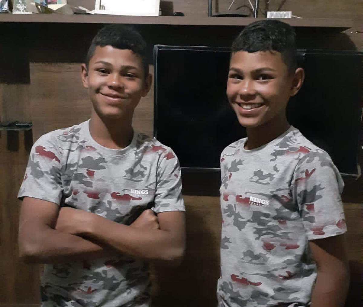 Família procura por gêmeos de 14 anos desaparecidos no sudoeste da ...