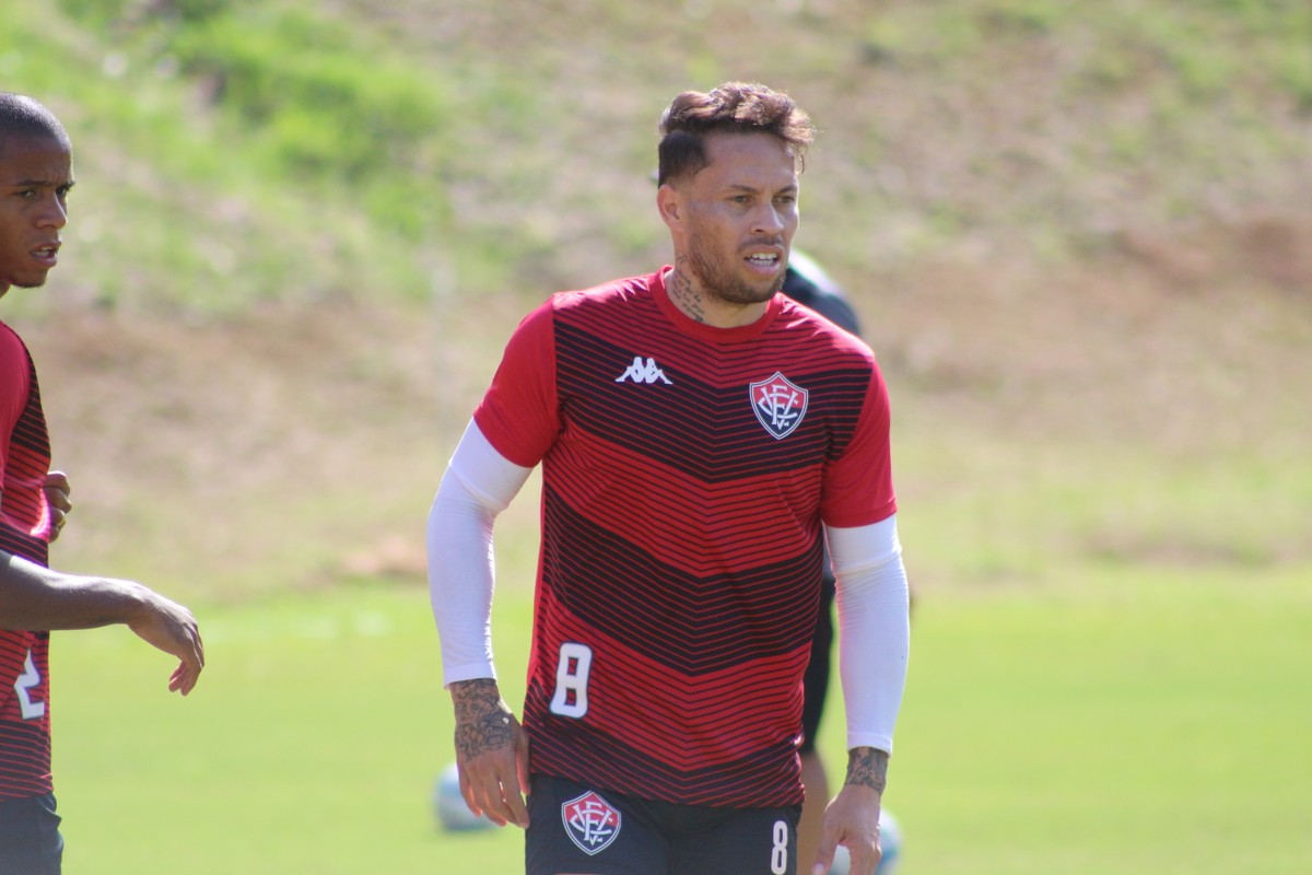 Lucas Cândido defende Baraka de críticas e deixa renovação em aberto ...