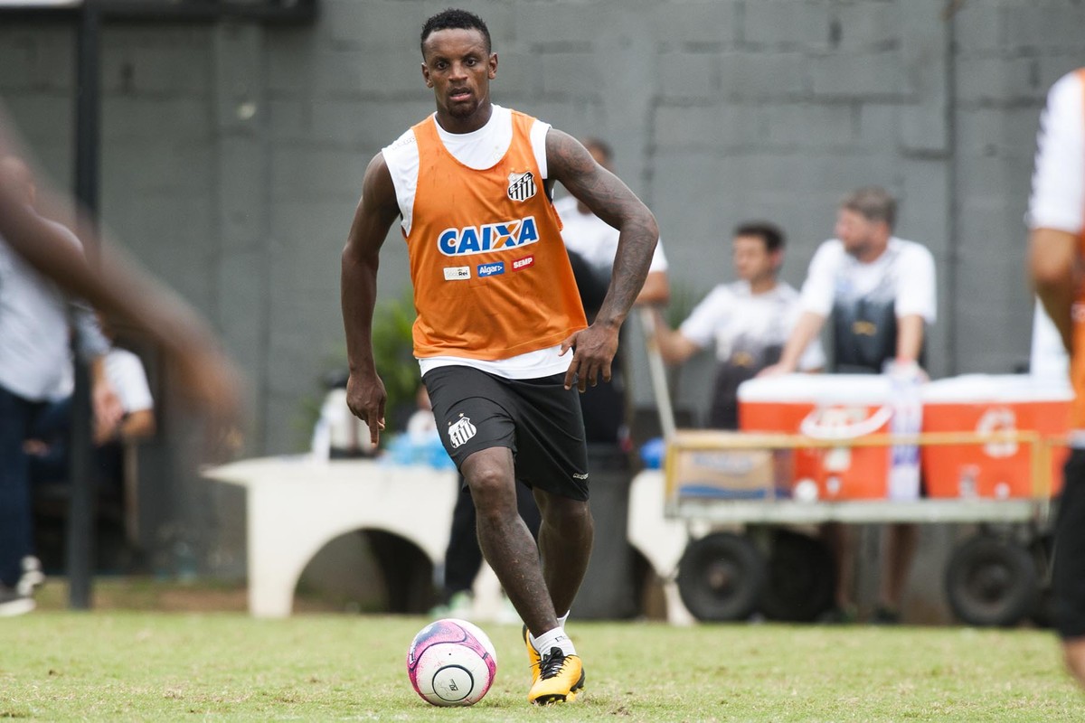 Paraná contrata zagueiro Cleber Reis, do Santos, para o Brasileirão ...