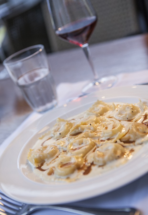 Casa Santo Antônio, além do trivial e fora do eixo - ÉPOCA | Comida e ...