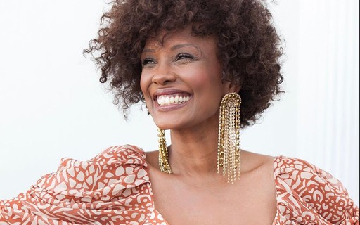 Isabel Fillardis investe na carreira de cantora após curar doença ...