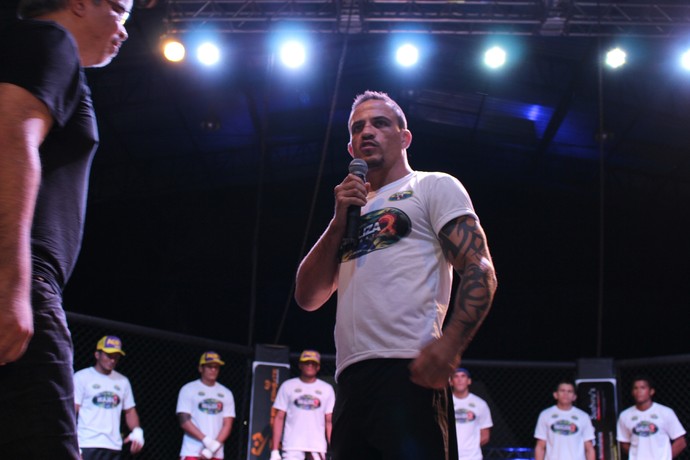 “Pessoas viram que MMA é trabalho”, diz campeão do TUF 4 após contrato