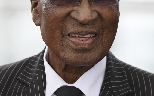 Andrew Mlangeni, figura da luta contra Apartheid, morre aos 95 anos ...