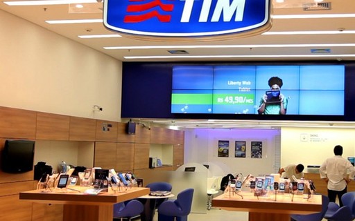 Fundo dos EUA compra ações da TIM para desafiar Vivendi - Época ...