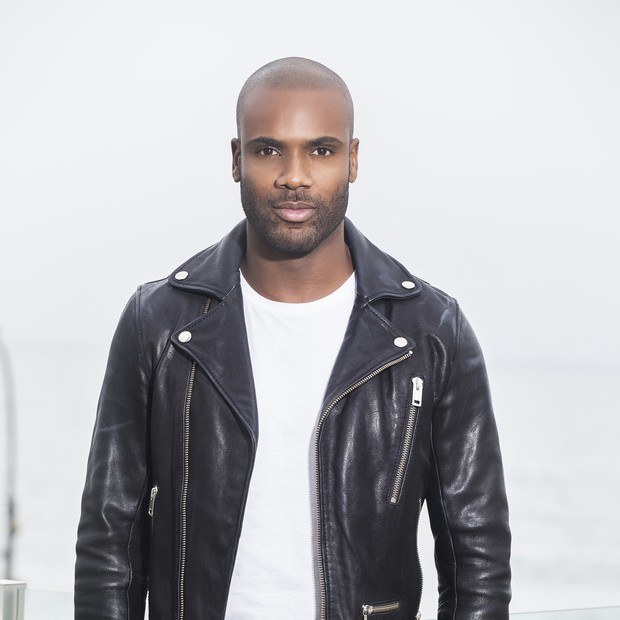 Rafael Zulu fala sobre moda, novela e amizade com Neymar - Vogue | gente Rafael Zulu fala sobre moda, novela e amizade com Neymar - Vogue | gente