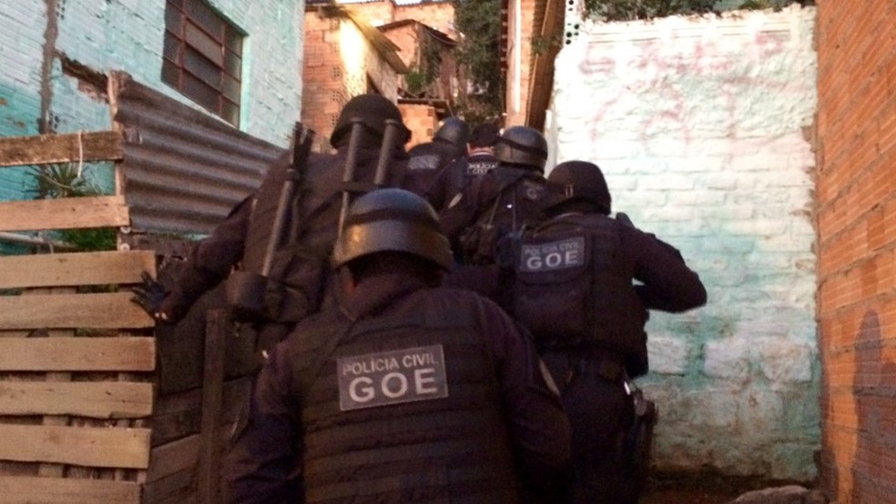 Polícia Faz Operação Contra Quadrilha Que Pratica Roubos Na Zona Sul De