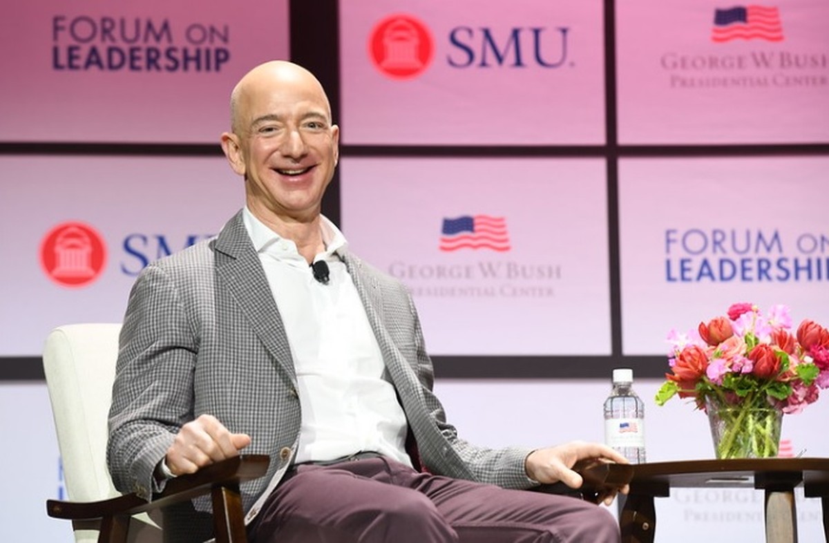 Jeff Bezos, o homem mais rico do mundo, vai para o espaço hoje ...