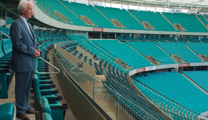 Passou no teste: embaixador do Irã visita a Fonte Nova e elogia estádio ...