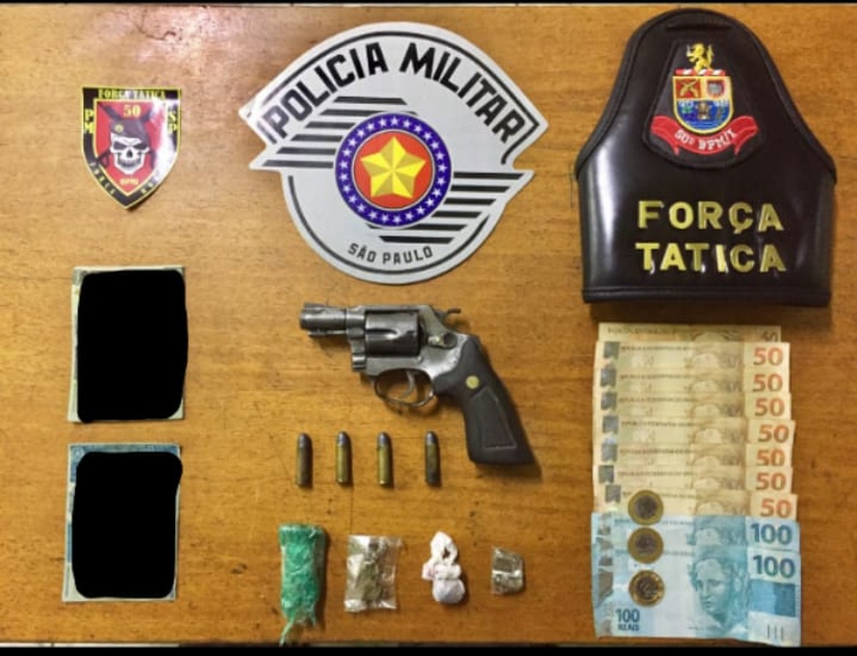 Homem é Preso Por Porte Ilegal De Arma E Tráfico De Drogas Em São Roque