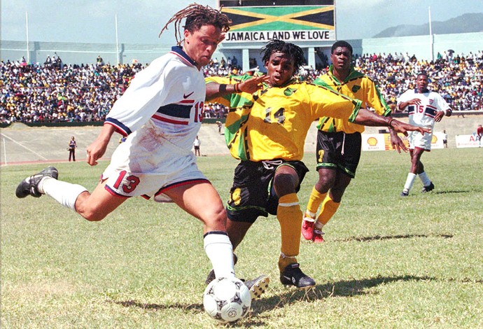 "Stand up" do René: aviso de morte, cantor no elenco e jogador para casar