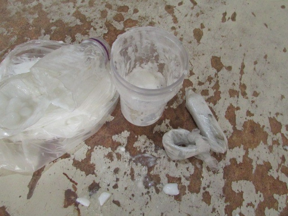 Policiais encontram droga sintética em bolas de futebol e pote de creme ...