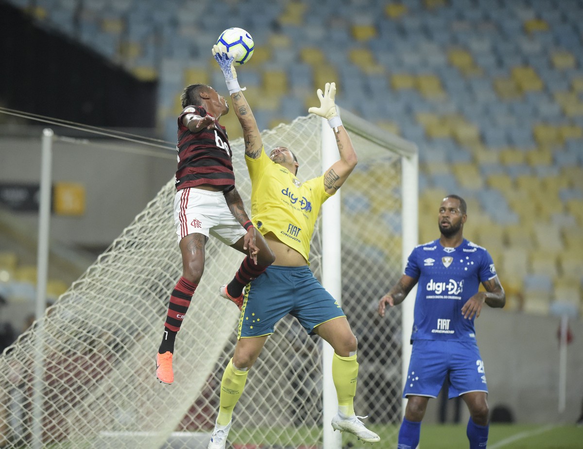 Cruzeiro leva mais gols em seis jogos do que em título mineiro e fase ...