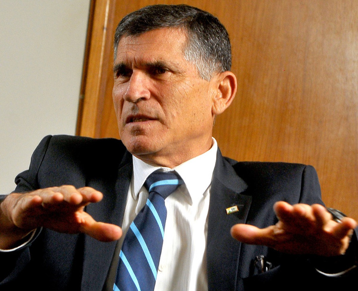 Santos Cruz diz que todos devem entrar na reforma | Política | Valor ...