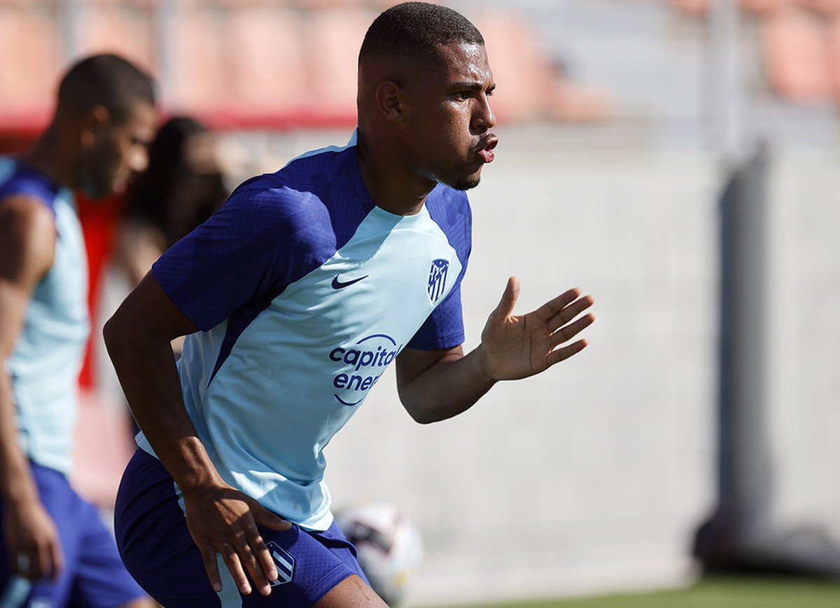 Veja quem é Samuel Lino, reforço do Atlético de Madrid, atacante ex ...