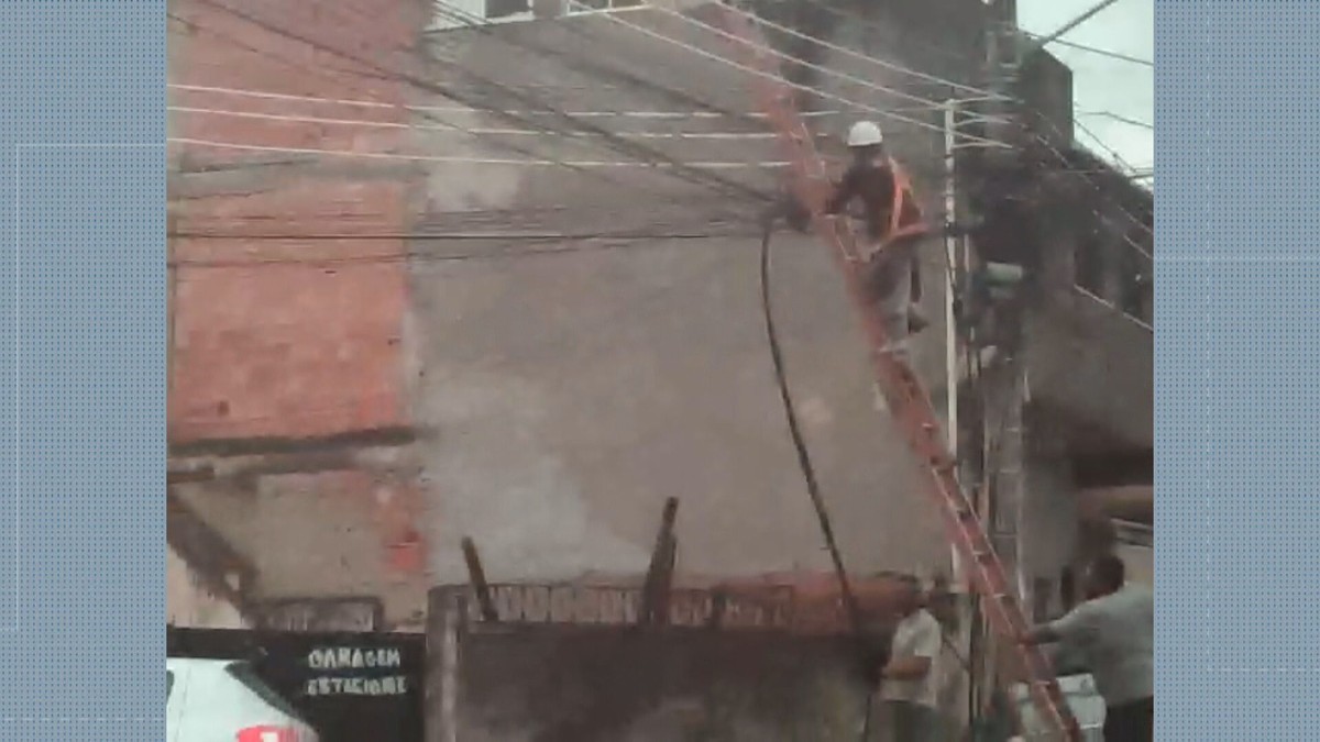 Polícia Civil prende três homens por roubar quase uma tonelada de cabos ...