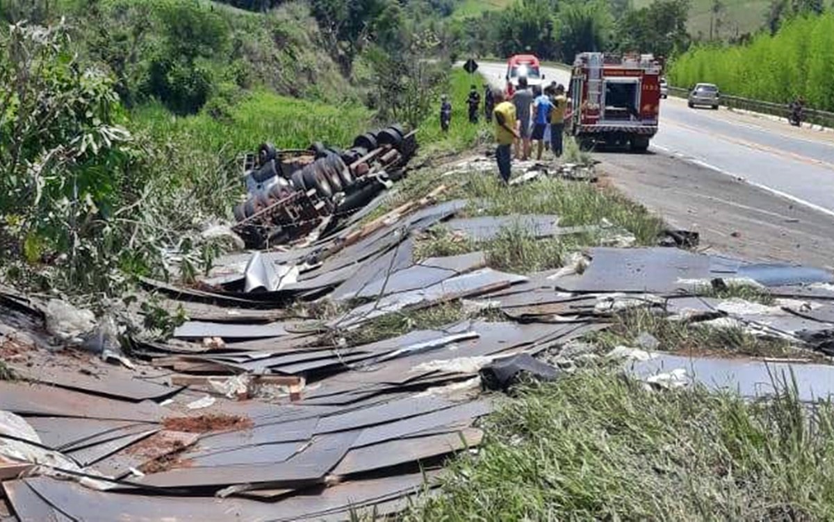 Motorista morre após caminhão tombar na BR-459, entre Congonhal e Ipuiúna, MG | Sul de Minas | G1