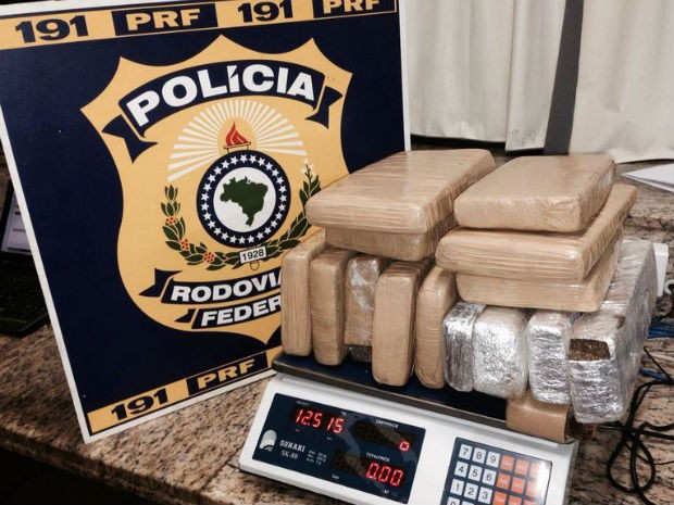 G1 Passageiro De ônibus Leva Maconha Em Mala E é Preso Em Flagrante