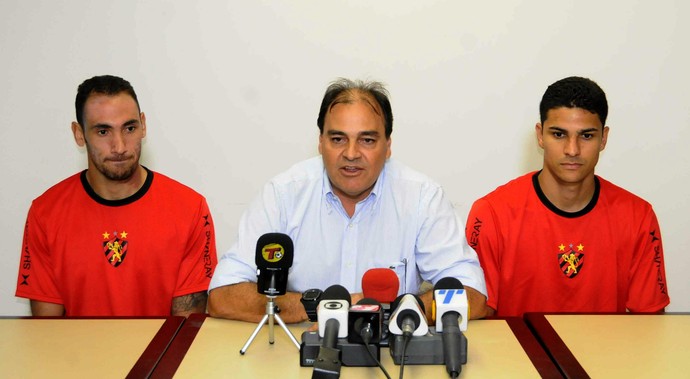 Lembra dele? Sem chances, Rodrigo Mancha segue só treinando no Sport