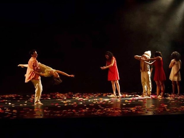 G1 - Espetáculo de dança é atração no Teatro Municipal de São Carlos ...